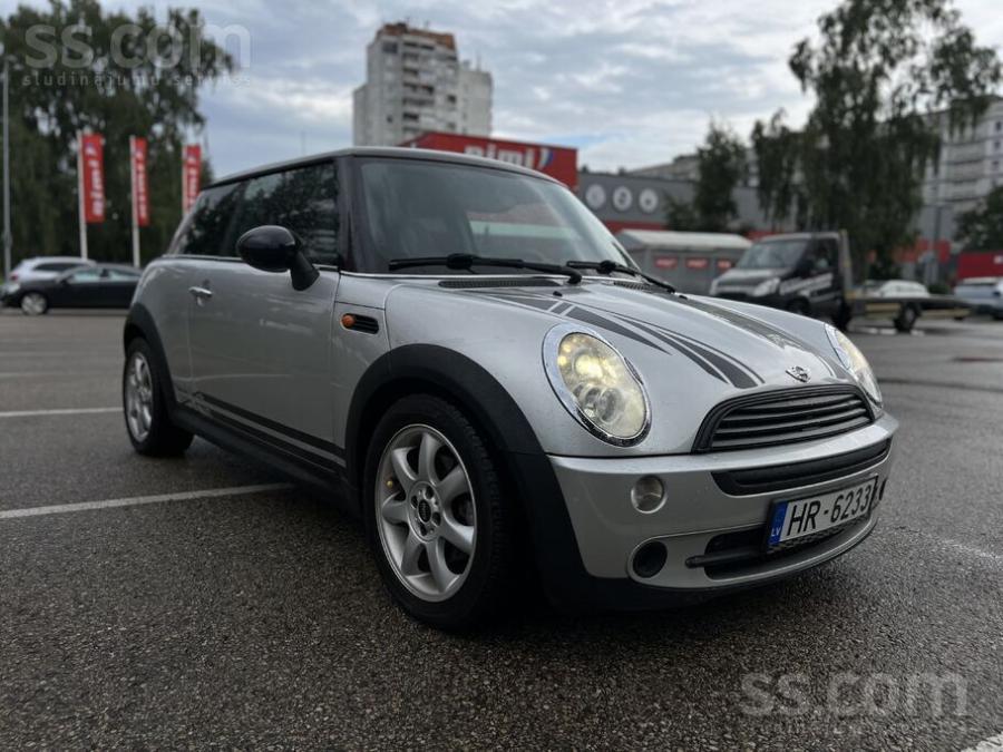 Pelēks MINI Cooper 2006 Rīga, ar dzinēja tilpumu 1.60 L un nobraukumu 145 tūkst. km par 2999 €, foto 3 vietnē AUTOMOTO.COM.LV