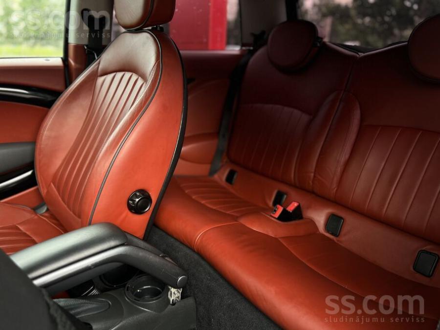 Pelēks MINI Cooper 2006 Rīga, ar dzinēja tilpumu 1.60 L un nobraukumu 145 tūkst. km par 2999 €, foto 15 vietnē AUTOMOTO.COM.LV