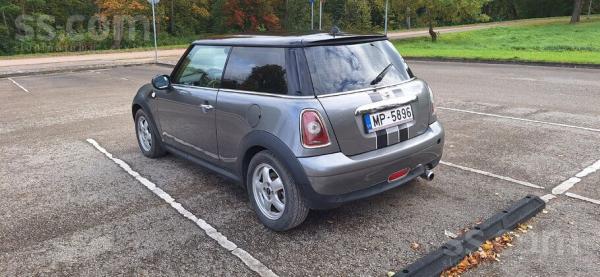 Серый Мини Купер 2009 в Добеле, объемом двигателя 1.60 л и пробегом 198 тыс. км за 2000 €, фото 5 на AUTOMOTO.COM.LV