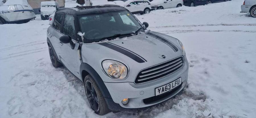 Grey MINI Cooper 2013 in Prienai, with an engine capacity of 1.60 L and mileage of 124 thousand km for 2550 €, photo 1 on AUTOMOTO.COM.LV