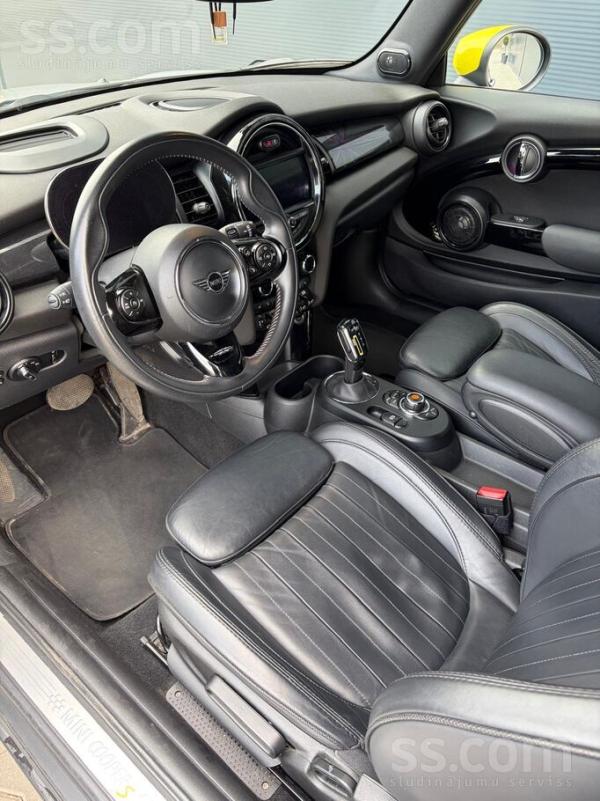 Grey MINI Cooper 2020 in Riga, with an engine capacity of 1.60 L and mileage of 65 thousand km for 17500 €, photo 10 on AUTOMOTO.COM.LV