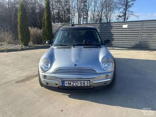 Pelēks MINI Cooper 2002 Kauņa, ar dzinēja tilpumu 1.60 L un nobraukumu 226 tūkst. km par 1600 €, foto 3 vietnē AUTOMOTO.COM.LV