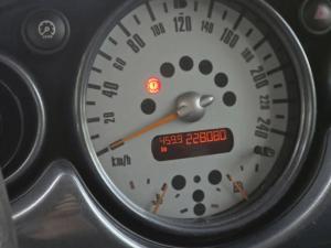 Pelēks MINI Cooper 2002 Grobiņa, ar dzinēja tilpumu 1.60 L un nobraukumu 228 tūkst. km par 1700 €, foto 18 vietnē AUTOMOTO.COM.LV