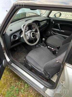 Pelēks MINI Cooper 2002 Jūrmala, ar dzinēja tilpumu 1.60 L un nobraukumu 181 tūkst. km par 650 €, foto 11 vietnē AUTOMOTO.COM.LV