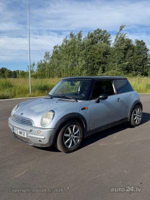 Grey MINI Cooper 2003 in Tallinn, with an engine capacity of 1.60 L and mileage of 192 thousand km for 1390 €, photo 4 on AUTOMOTO.COM.LV