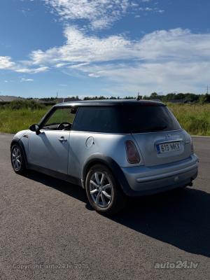 Grey MINI Cooper 2003 in Tallinn, with an engine capacity of 1.60 L and mileage of 192 thousand km for 1390 €, photo 5 on AUTOMOTO.COM.LV