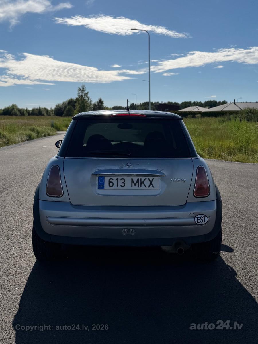 Grey MINI Cooper 2003 in Tallinn, with an engine capacity of 1.60 L and mileage of 192 thousand km for 1390 €, photo 6 on AUTOMOTO.COM.LV