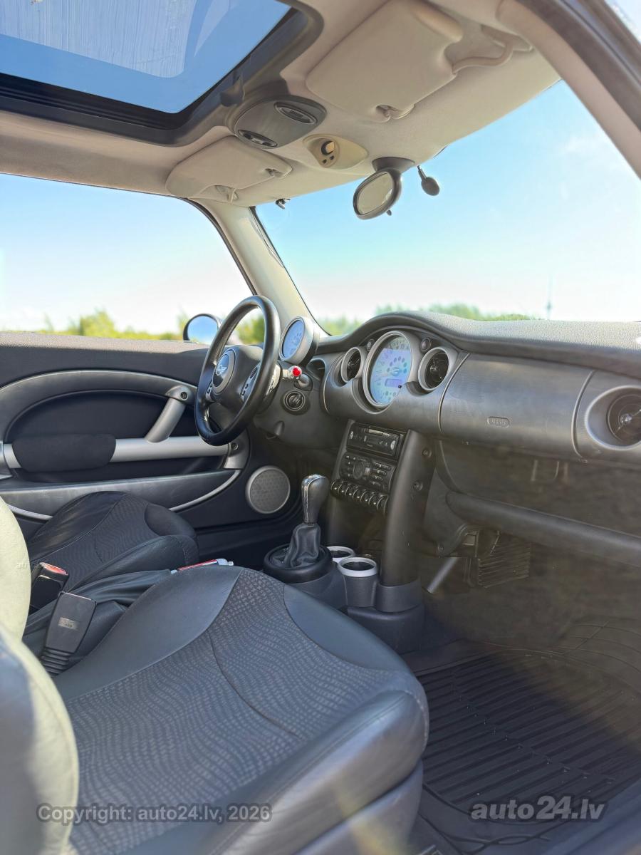 Grey MINI Cooper 2003 in Tallinn, with an engine capacity of 1.60 L and mileage of 192 thousand km for 1390 €, photo 10 on AUTOMOTO.COM.LV