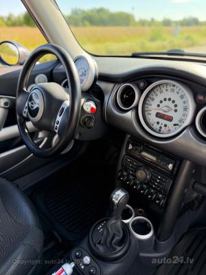 Grey MINI Cooper 2003 in Tallinn, with an engine capacity of 1.60 L and mileage of 192 thousand km for 1390 €, photo 11 on AUTOMOTO.COM.LV