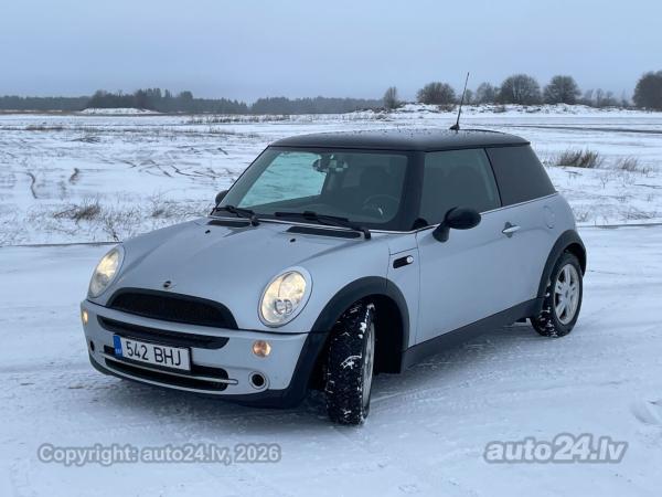 Pelēks MINI Cooper 2004 Tallina, ar dzinēja tilpumu 1.60 L un nobraukumu 217 tūkst. km par 1800 €, foto 1 vietnē AUTOMOTO.COM.LV