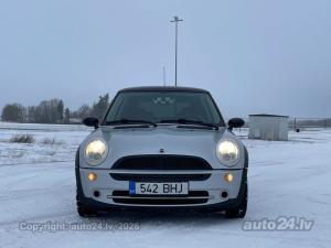 Pelēks MINI Cooper 2004 Tallina, ar dzinēja tilpumu 1.60 L un nobraukumu 217 tūkst. km par 1800 €, foto 2 vietnē AUTOMOTO.COM.LV