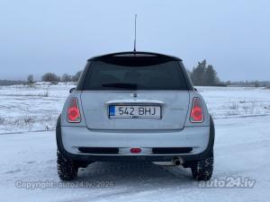 Pelēks MINI Cooper 2004 Tallina, ar dzinēja tilpumu 1.60 L un nobraukumu 217 tūkst. km par 1800 €, foto 7 vietnē AUTOMOTO.COM.LV