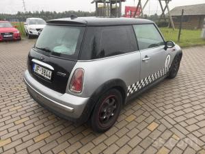 Grey MINI Cooper 2005 in Talsi, with an engine capacity of 1.40 L and mileage of 0 thousand km for 1200 €, photo 4 on AUTOMOTO.COM.LV