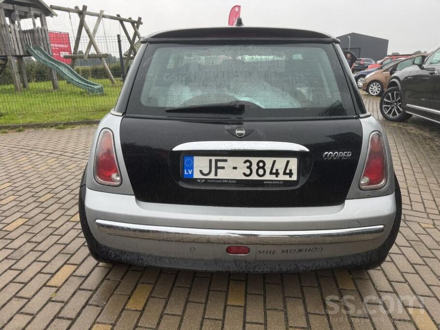 Grey MINI Cooper 2005 in Talsi, with an engine capacity of 1.40 L and mileage of 0 thousand km for 1200 €, photo 5 on AUTOMOTO.COM.LV