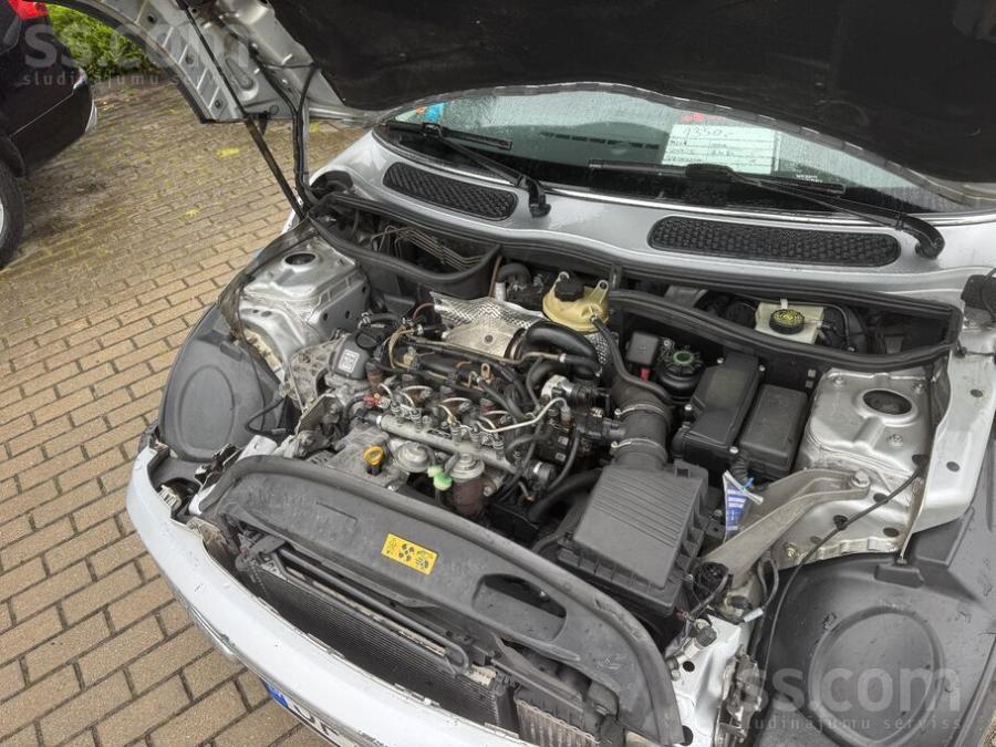Grey MINI Cooper 2005 in Talsi, with an engine capacity of 1.40 L and mileage of 0 thousand km for 1200 €, photo 9 on AUTOMOTO.COM.LV
