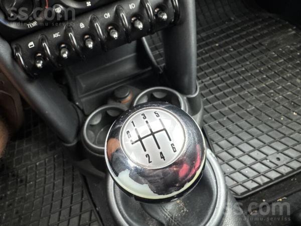 Grey MINI Cooper 2005 in Talsi, with an engine capacity of 1.40 L and mileage of 0 thousand km for 1200 €, photo 9 on AUTOMOTO.COM.LV