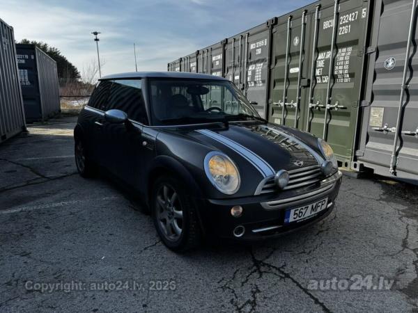 Pelēks MINI Cooper 2006 Tallina, ar dzinēja tilpumu 1.60 L un nobraukumu 268 tūkst. km par 2800 €, foto 1 vietnē AUTOMOTO.COM.LV