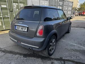 Grey MINI Cooper 2006 in Tallinn, with an engine capacity of 1.60 L and mileage of 268 thousand km for 2800 €, photo 7 on AUTOMOTO.COM.LV