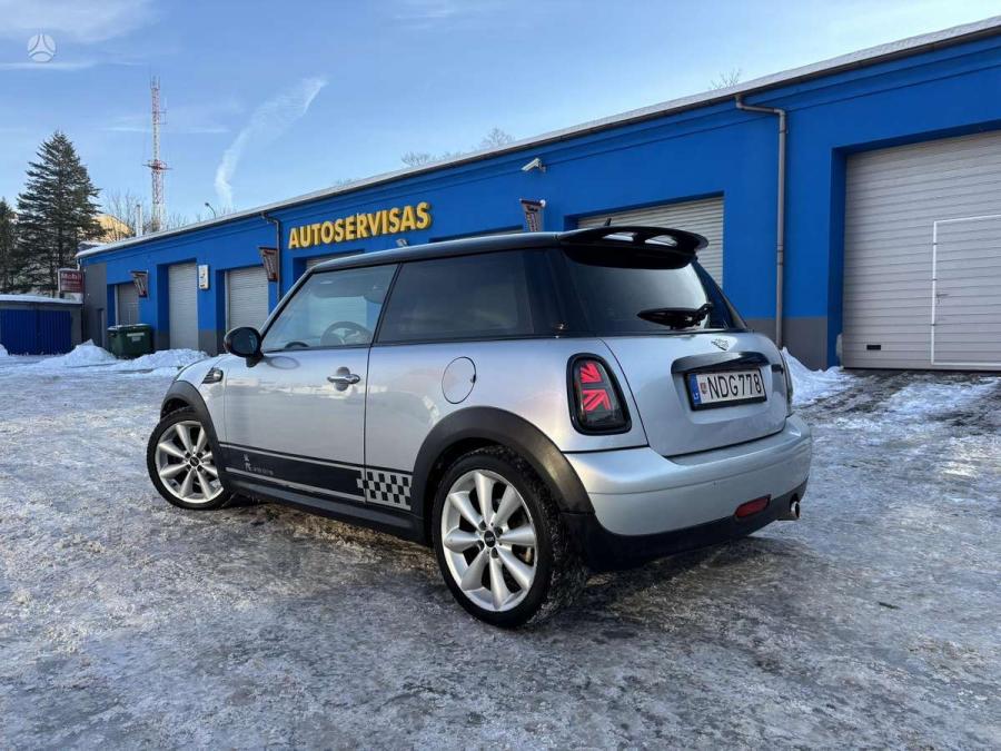Grey MINI Cooper 2007 in Klaipeda, with an engine capacity of 1.60 L and mileage of 307 thousand km for 3800 €, photo 14 on AUTOMOTO.COM.LV
