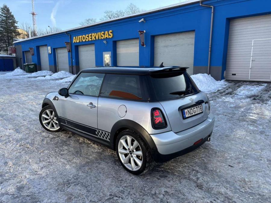 Grey MINI Cooper 2007 in Klaipeda, with an engine capacity of 1.60 L and mileage of 307 thousand km for 3800 €, photo 15 on AUTOMOTO.COM.LV