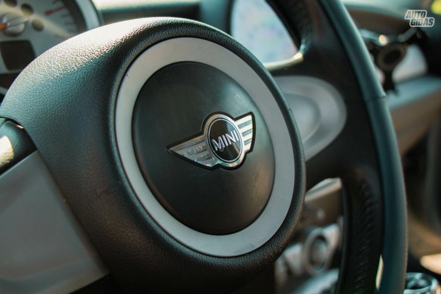 Pelēks MINI Cooper 2007 Kauņa, ar dzinēja tilpumu 1.60 L un nobraukumu 269 tūkst. km par 3000 €, foto 12 vietnē AUTOMOTO.COM.LV