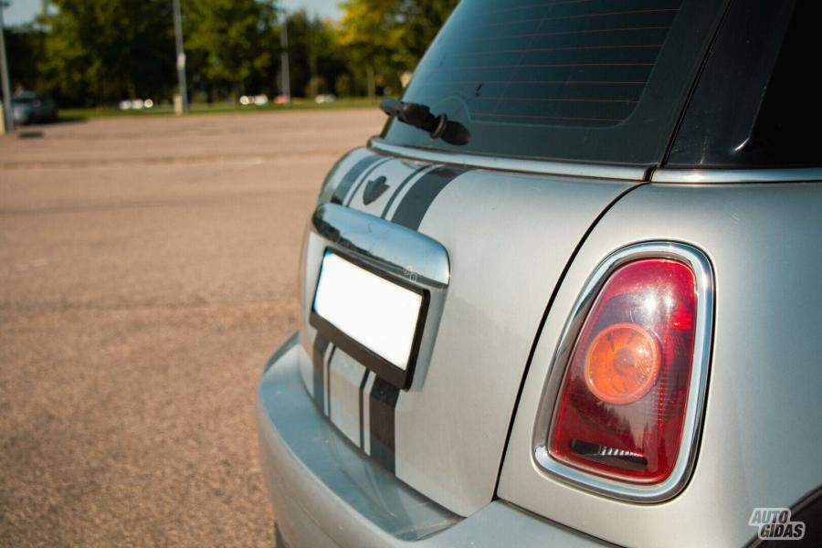 Pelēks MINI Cooper 2007 Kauņa, ar dzinēja tilpumu 1.60 L un nobraukumu 269 tūkst. km par 3000 €, foto 18 vietnē AUTOMOTO.COM.LV