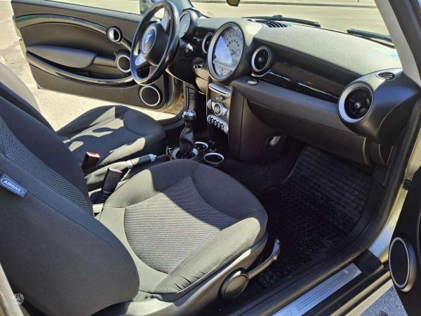 Grey MINI Cooper 2007 in Siauliai, with an engine capacity of 1.60 L and mileage of 164 thousand km for 1500 €, photo 6 on AUTOMOTO.COM.LV
