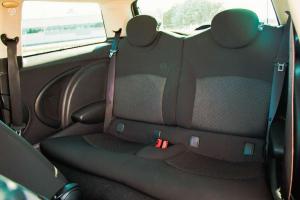 Grey MINI Cooper 2007 in Kaunas, with an engine capacity of 0.00 L and mileage of 260 thousand km for 2000 €, photo 9 on AUTOMOTO.COM.LV