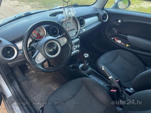 Grey MINI Cooper 2007 in Tallinn, with an engine capacity of 1.60 L and mileage of 178 thousand km for 1999 €, photo 6 on AUTOMOTO.COM.LV
