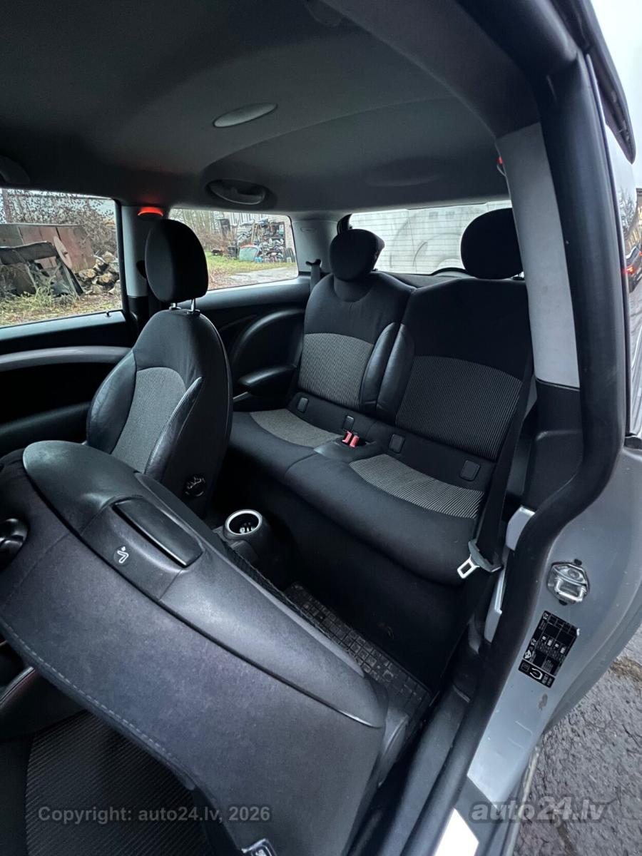 Grey MINI Cooper 2008 in Tartu, with an engine capacity of 1.60 L and mileage of 166 thousand km for 2500 €, photo 12 on AUTOMOTO.COM.LV