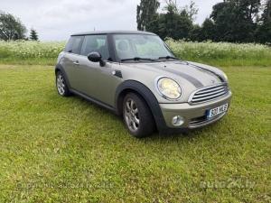 Pelēks MINI Cooper 2008 Tallina, ar dzinēja tilpumu 1.60 L un nobraukumu 153 tūkst. km par 3500 €, foto 3 vietnē AUTOMOTO.COM.LV