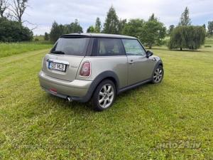 Pelēks MINI Cooper 2008 Tallina, ar dzinēja tilpumu 1.60 L un nobraukumu 153 tūkst. km par 3500 €, foto 5 vietnē AUTOMOTO.COM.LV