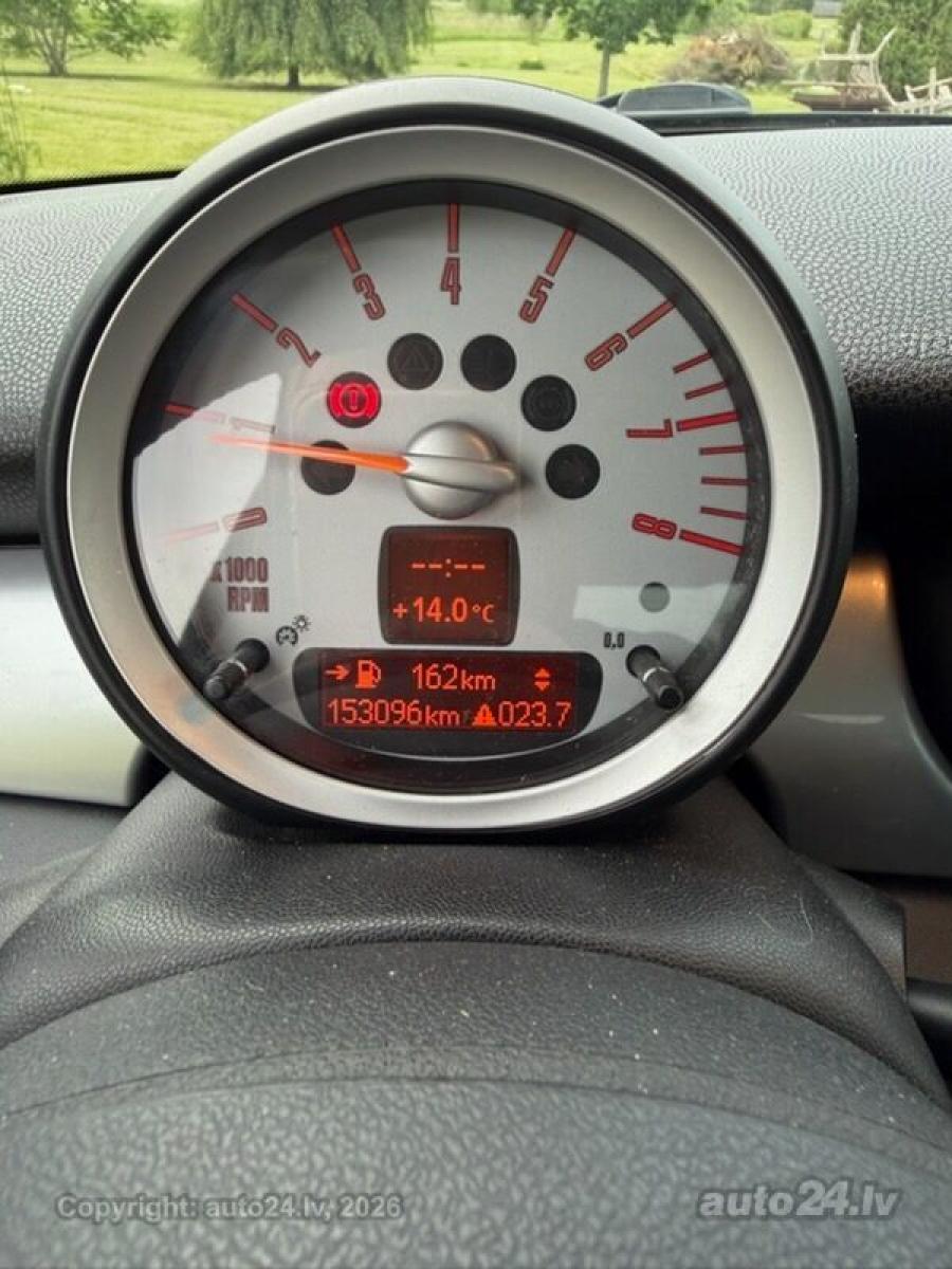 Pelēks MINI Cooper 2008 Tallina, ar dzinēja tilpumu 1.60 L un nobraukumu 153 tūkst. km par 3500 €, foto 6 vietnē AUTOMOTO.COM.LV