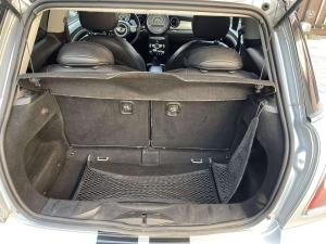 Grey MINI Cooper 2008 in Vilnius, with an engine capacity of 1.56 L and mileage of 307 thousand km for 1750 €, photo 10 on AUTOMOTO.COM.LV