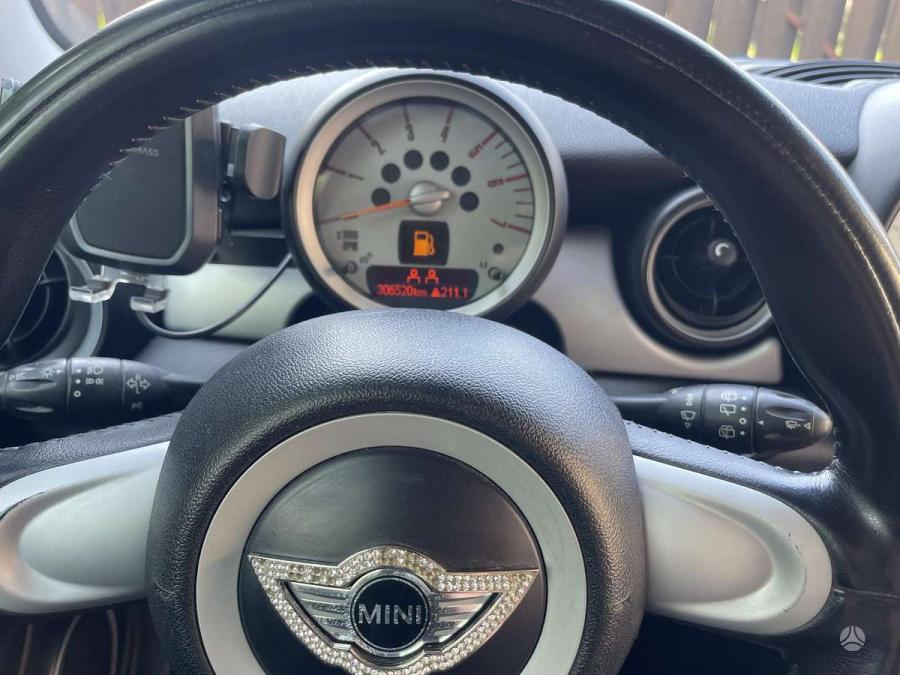 Grey MINI Cooper 2008 in Vilnius, with an engine capacity of 1.56 L and mileage of 307 thousand km for 1750 €, photo 15 on AUTOMOTO.COM.LV