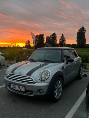 Pelēks MINI Cooper 2008 Tallina, ar dzinēja tilpumu 1.60 L un nobraukumu 167 tūkst. km par 2400 €, foto 7 vietnē AUTOMOTO.COM.LV