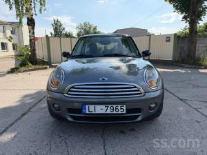 Grey MINI Cooper 2009 in Riga, with an engine capacity of 1.60 L and mileage of 232 thousand km for 2300 €, photo 3 on AUTOMOTO.COM.LV
