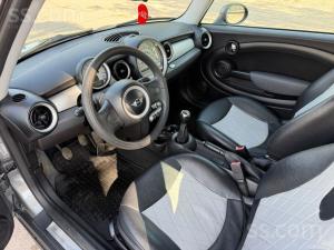 Grey MINI Cooper 2009 in Riga, with an engine capacity of 1.60 L and mileage of 232 thousand km for 2300 €, photo 8 on AUTOMOTO.COM.LV