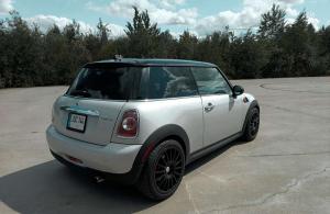 Grey MINI Cooper 2013 in Panevezys, with an engine capacity of 1.60 L and mileage of 124 thousand km for 3800 €, photo 5 on AUTOMOTO.COM.LV
