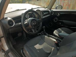 Grey MINI Cooper 2013 in Panevezys, with an engine capacity of 1.60 L and mileage of 124 thousand km for 3800 €, photo 9 on AUTOMOTO.COM.LV