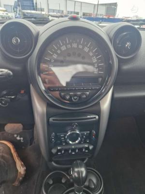 Grey MINI Cooper 2015 in Ukmerge, with an engine capacity of 2.00 L and mileage of 180 thousand km for 6850 €, photo 18 on AUTOMOTO.COM.LV