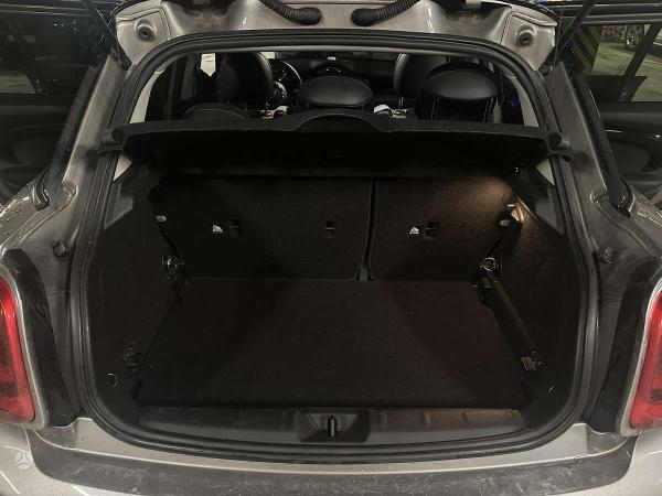 Pelēks MINI Cooper 2016 Kauņa, ar dzinēja tilpumu 1.50 L un nobraukumu 129 tūkst. km par 8750 €, foto 9 vietnē AUTOMOTO.COM.LV