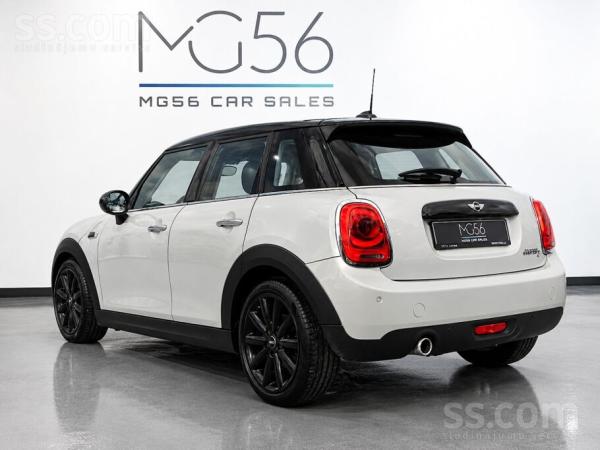 Grey MINI Cooper 2016 in Riga, with an engine capacity of 1.50 L and mileage of 62 thousand km for 10900 €, photo 5 on AUTOMOTO.COM.LV