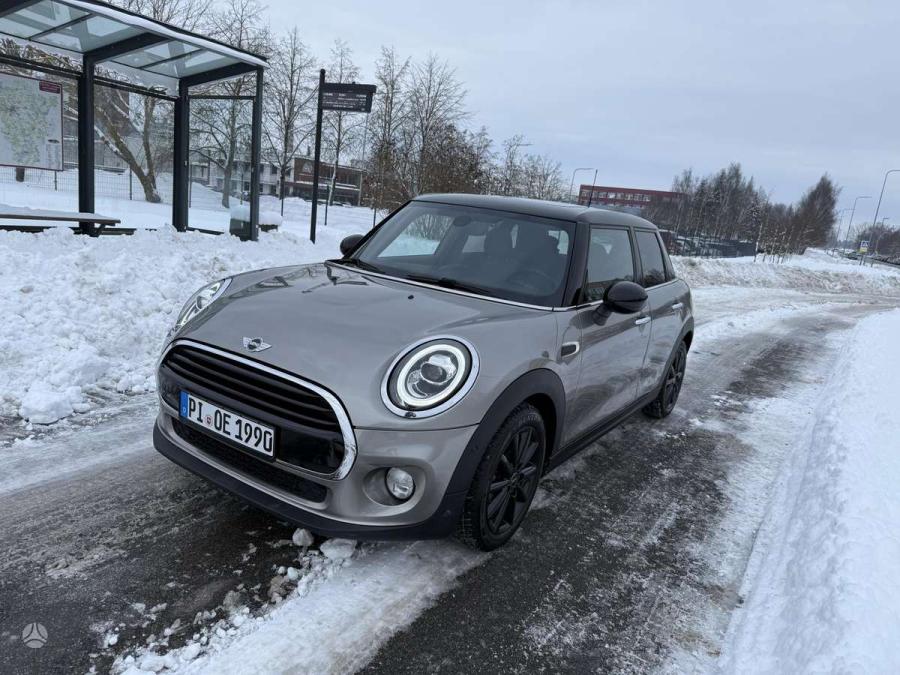 Pelēks MINI Cooper 2017 Telšiai, ar dzinēja tilpumu 1.50 L un nobraukumu 57 tūkst. km par 12500 €, foto 2 vietnē AUTOMOTO.COM.LV