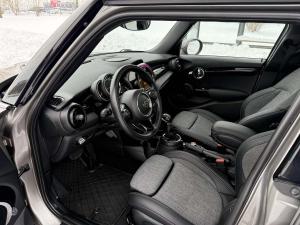 Pelēks MINI Cooper 2017 Telšiai, ar dzinēja tilpumu 1.50 L un nobraukumu 57 tūkst. km par 12500 €, foto 13 vietnē AUTOMOTO.COM.LV