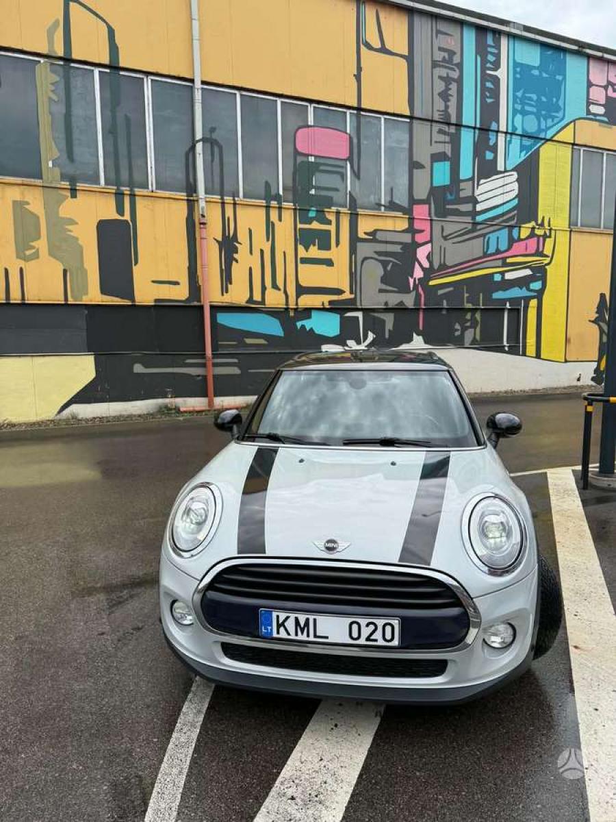 Grey MINI Cooper 2017 in Vilnius, with an engine capacity of 1.50 L and mileage of 87 thousand km for 9800 €, photo 1 on AUTOMOTO.COM.LV