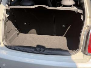 Grey MINI Cooper 2017 in Vilnius, with an engine capacity of 1.50 L and mileage of 87 thousand km for 9800 €, photo 9 on AUTOMOTO.COM.LV
