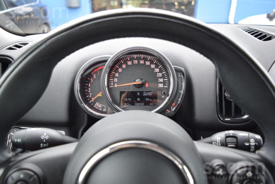 Grey MINI Cooper 2019 in Riga, with an engine capacity of 1.50 L and mileage of 100 thousand km for 11500 €, photo 11 on AUTOMOTO.COM.LV