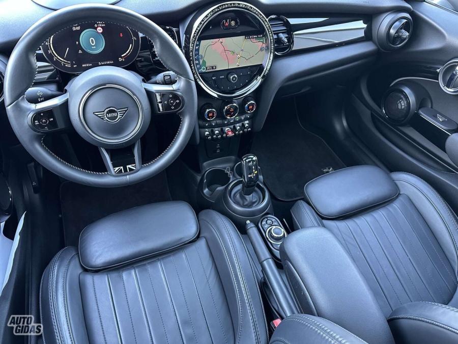 Grey MINI Cooper 2022 in Kaunas, with an engine capacity of 1.50 L and mileage of 40 thousand km for 26261 €, photo 11 on AUTOMOTO.COM.LV