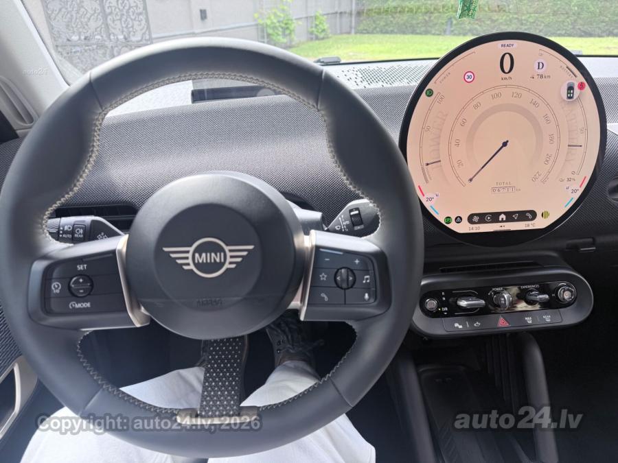 Grey MINI Cooper 2025 in Riga, with an engine capacity of 0.00 L and mileage of 7 thousand km for 28900 €, photo 10 on AUTOMOTO.COM.LV